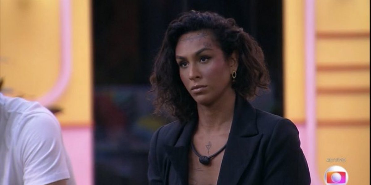 Bbb22 Lina Revela Que Comia Restos De Comida Em Shoppings