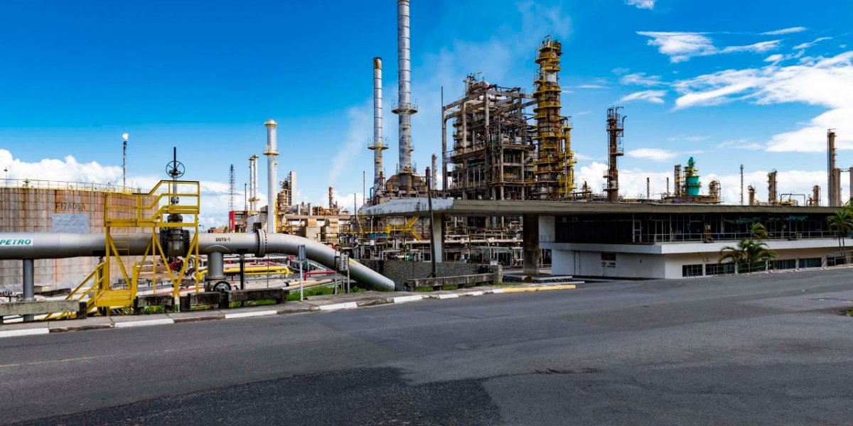 Acelen abre seleção para mais de 110 vagas de Técnico Operacional