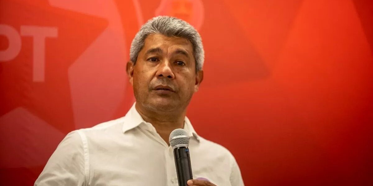 Jerônimo se incomoda com pergunta sobre educação durante sabatina