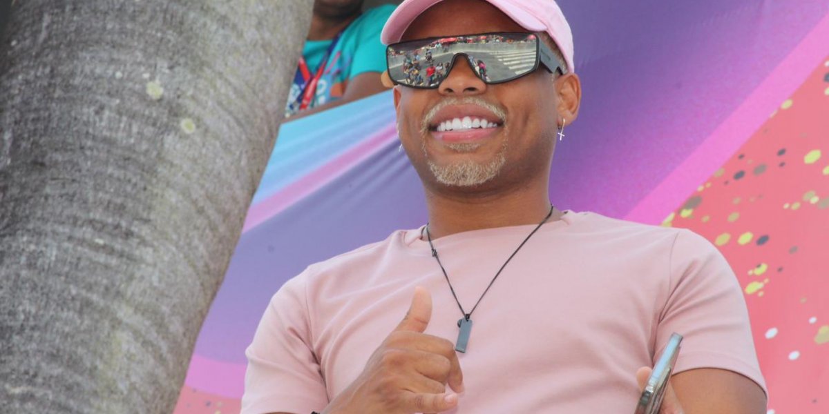 Influenciador Cristian Bell curte último dia de Carnaval no circuito Osmar