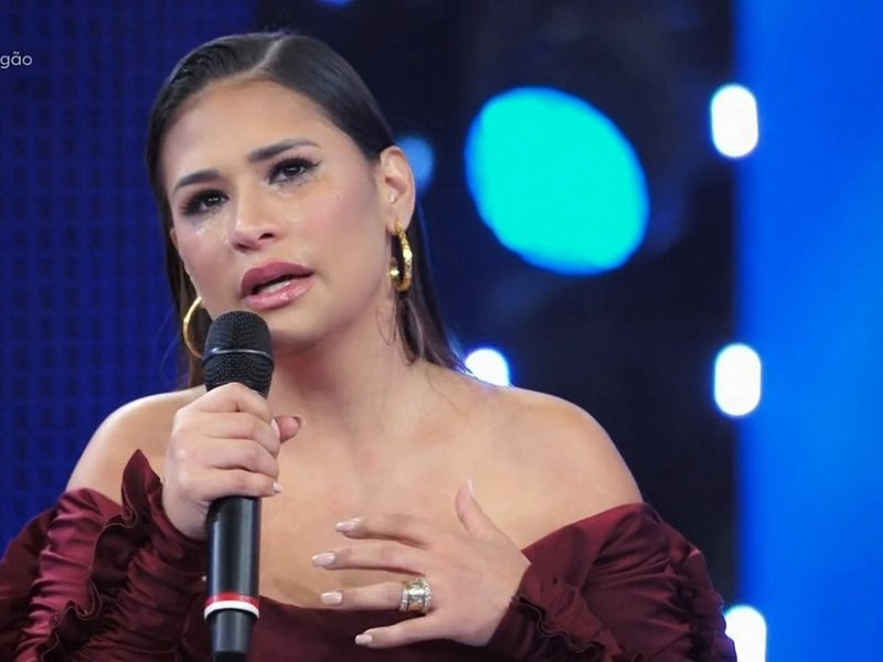 Após diagnóstico de adenomiose, Simone Mendes revela que precisou ... Após diagnóstico de adenomiose, Simone Mendes revela que precisou ...