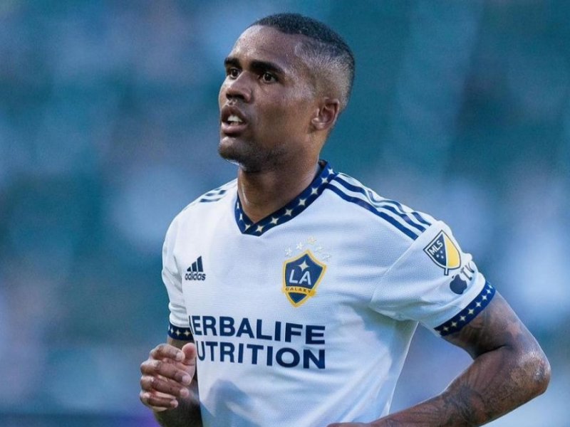 Douglas Costa é o novo jogador do Fluminense