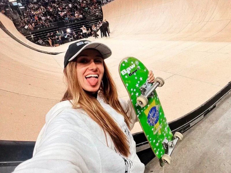 Dora Varella se classifica para final do skate park feminino
