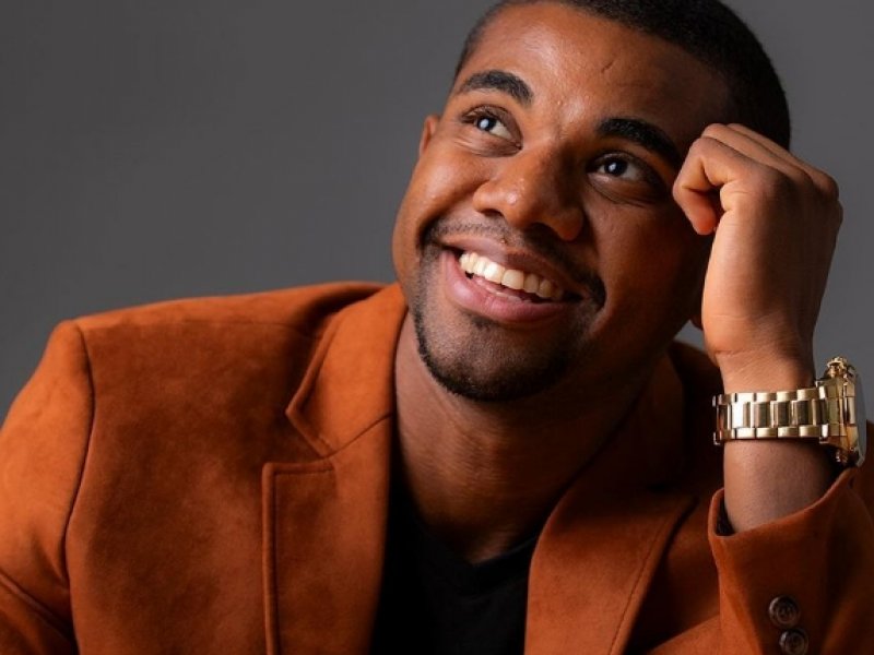 Davi Brito volta a 'sensualizar' no chuveiro e comenta sobre estado de ...