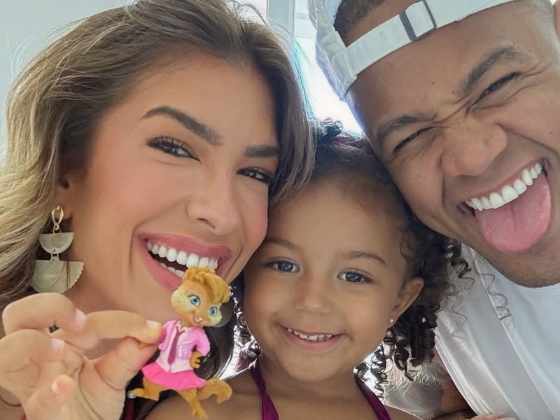 Momento Fofura! Liz encanta internautas ao conversar com 'Alexa'