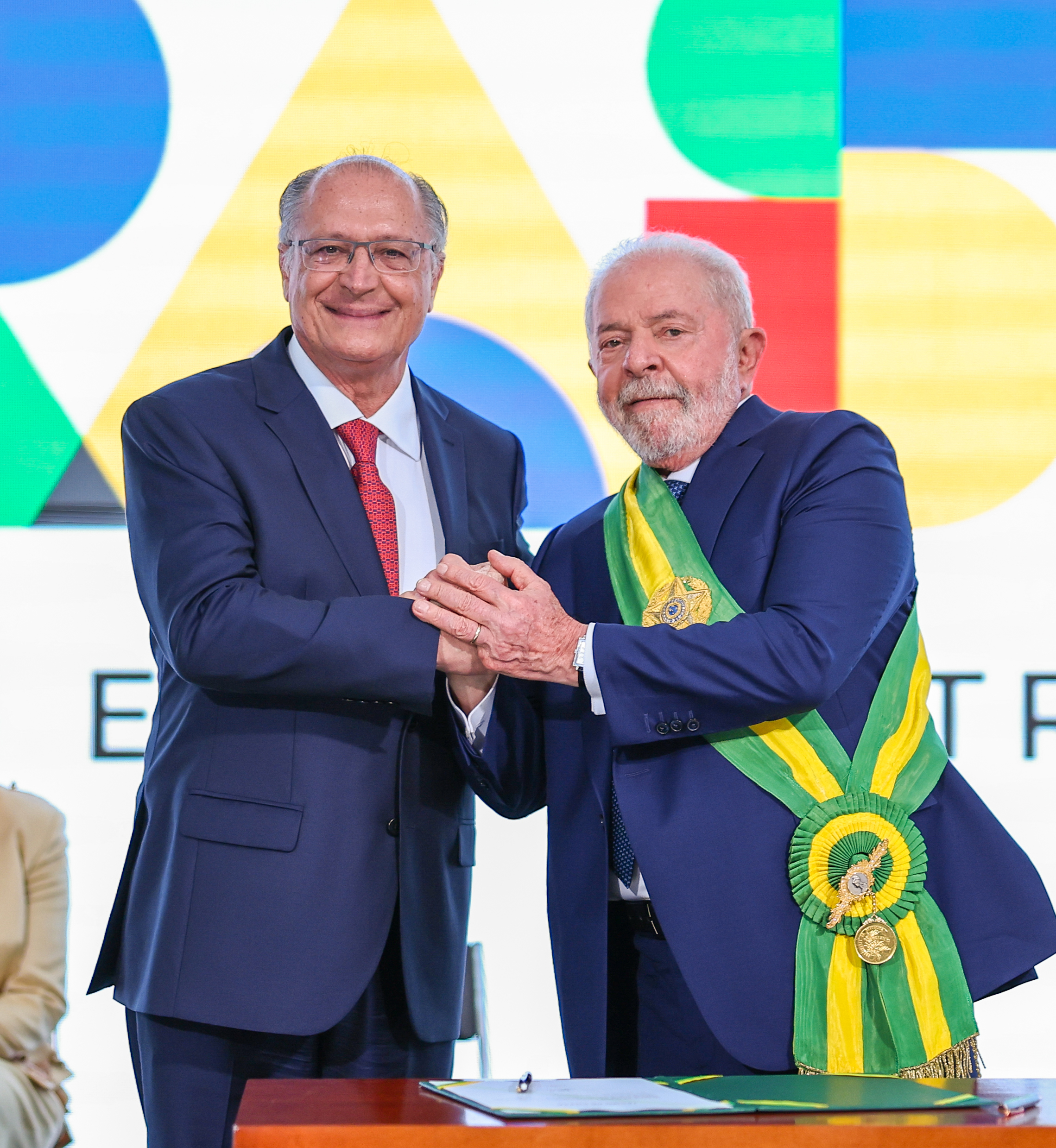 Conheça Jones Manoel, influenciador comunista que pode ser candidato à ...