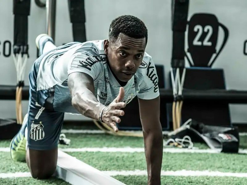 Robinho deixa Tremembé e é transferido para presídio no interior de São ...