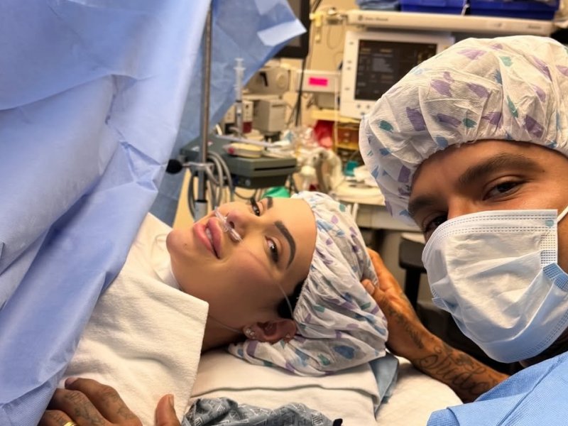 Nasce o filho de Emily Garcia e Victor Igoh nos Estados Unidos