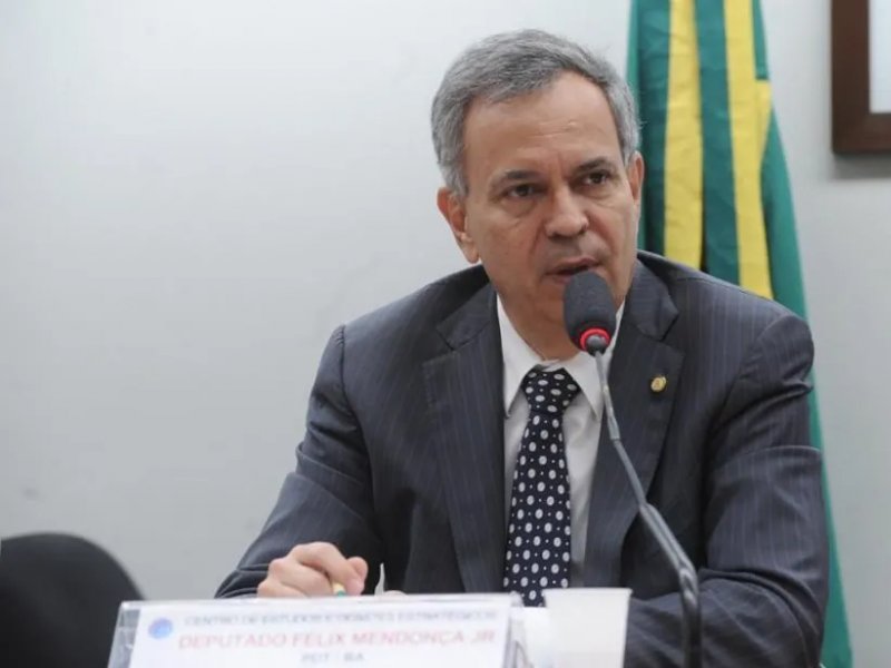 Após ser alvo da Polícia Federal, Félix Mendonça diz confiar na Justiça